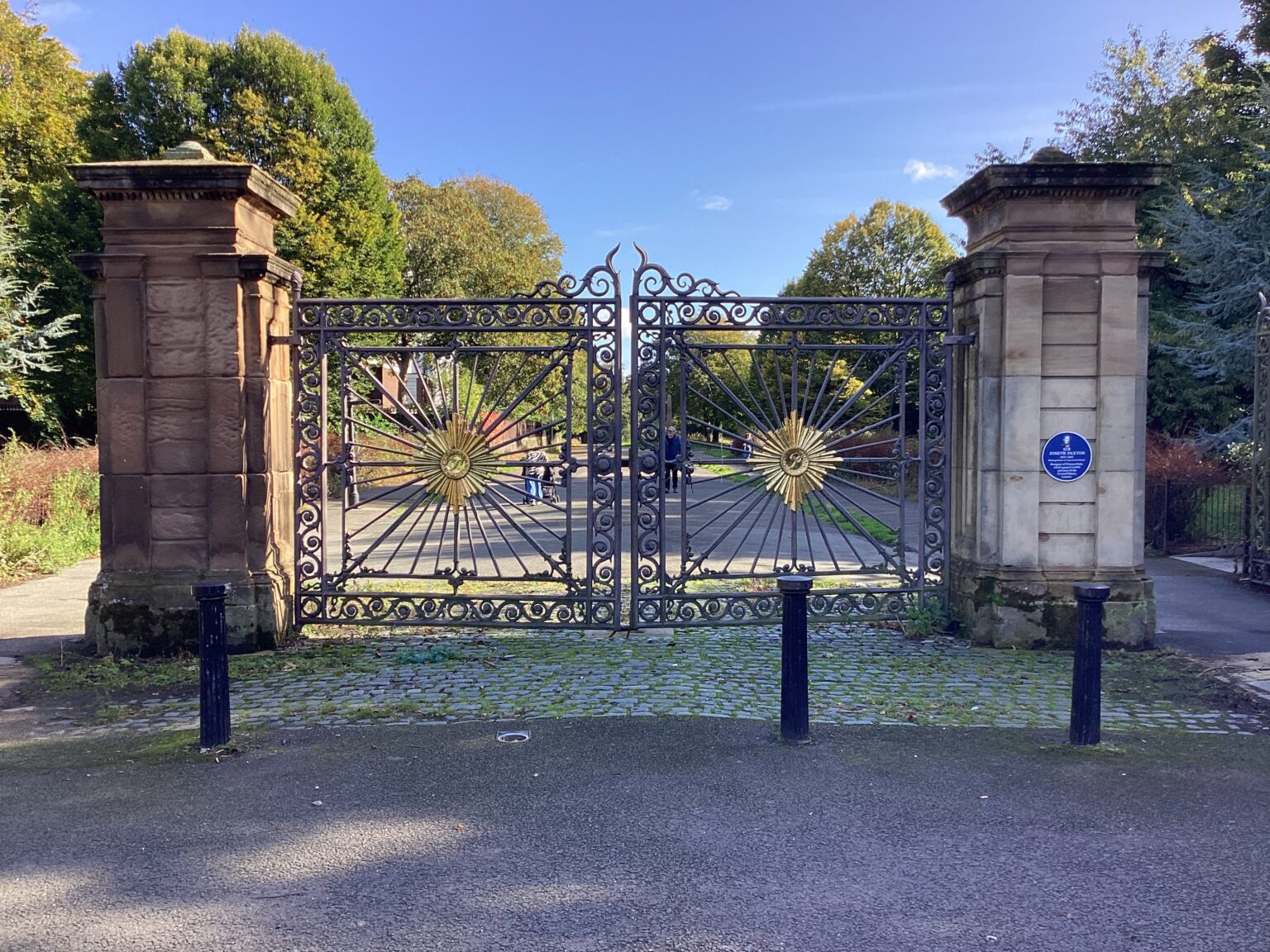 Heritage Walk Location 17: Princes Park Gates - Mandela8